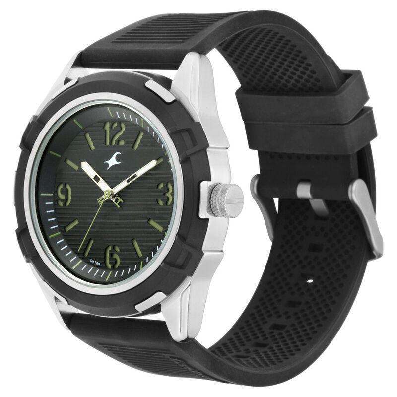 Fastrack Fastfit Quartz Analog Black Dial Silicone Strap Watch for Guys