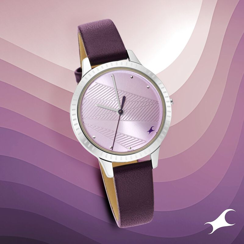 Buy Online Fastrack Stunners Quartz Analog Purple Dial Leather Strap ...