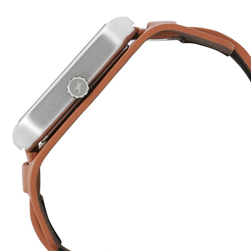 Fastrack Loopholes Quartz Analog Beige Dial Leather Strap Watch for Guys