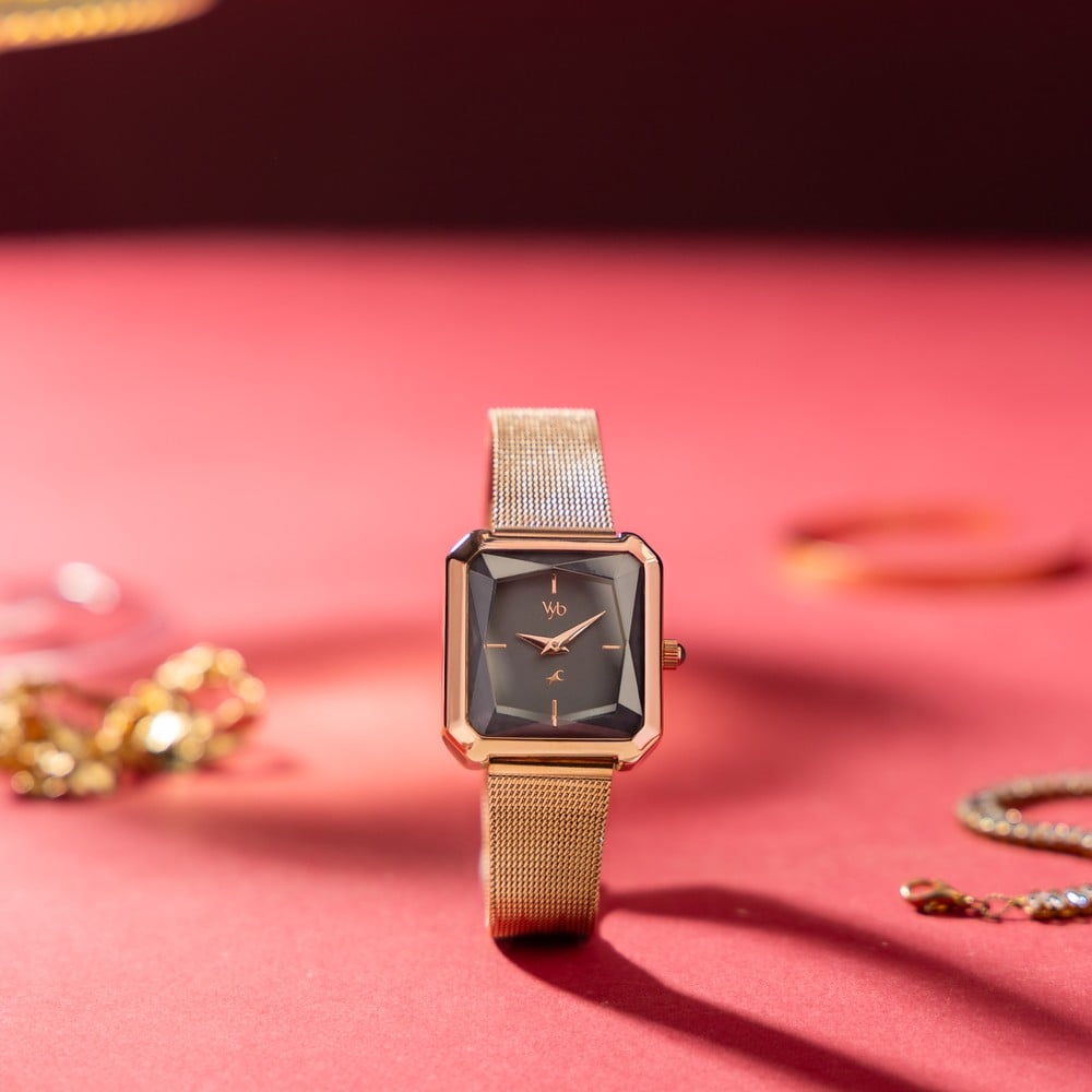 Buy Online Fastrack Vyb Flare Quartz Analog Grey Dial Stainless Steel ...