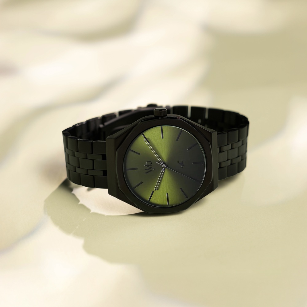 Buy Online Fastrack Vyb Challenger Quartz Analog Green Dial Metal Strap ...